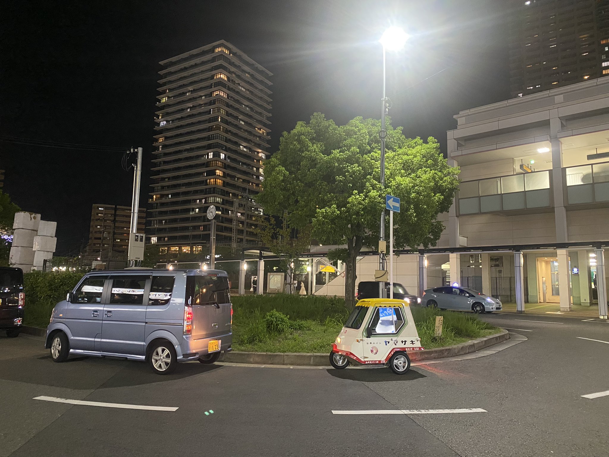 Japanese microcar owner’s tiny automobile collection turns heads in ...