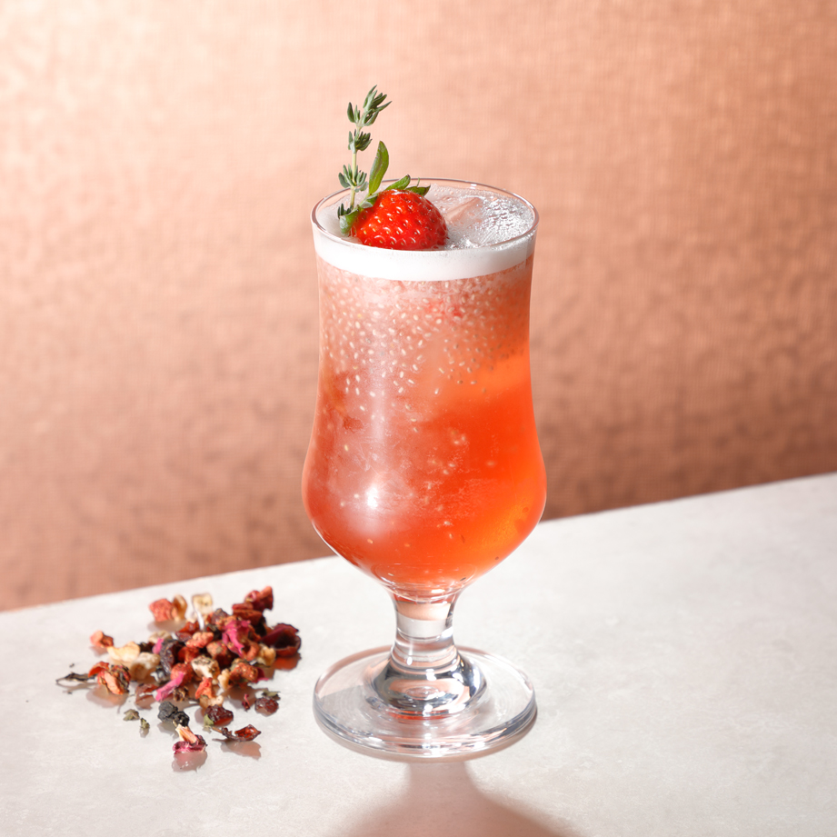 Starbucks Japan unveils new sakura drinkware and menu items at the Tok ...