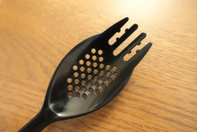 How does the 100-yen “Scoon” match up against the celebrated 2,000-yen ...