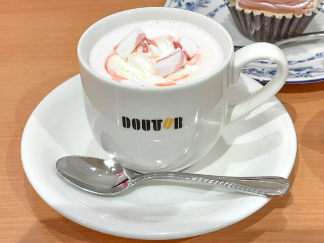 Is Starbucks really the best place to go for sakura drinks in Japan ...