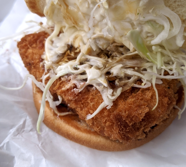 Japan’s new “Takoyaki? Burger” reimagines takoyaki for the fast food ...