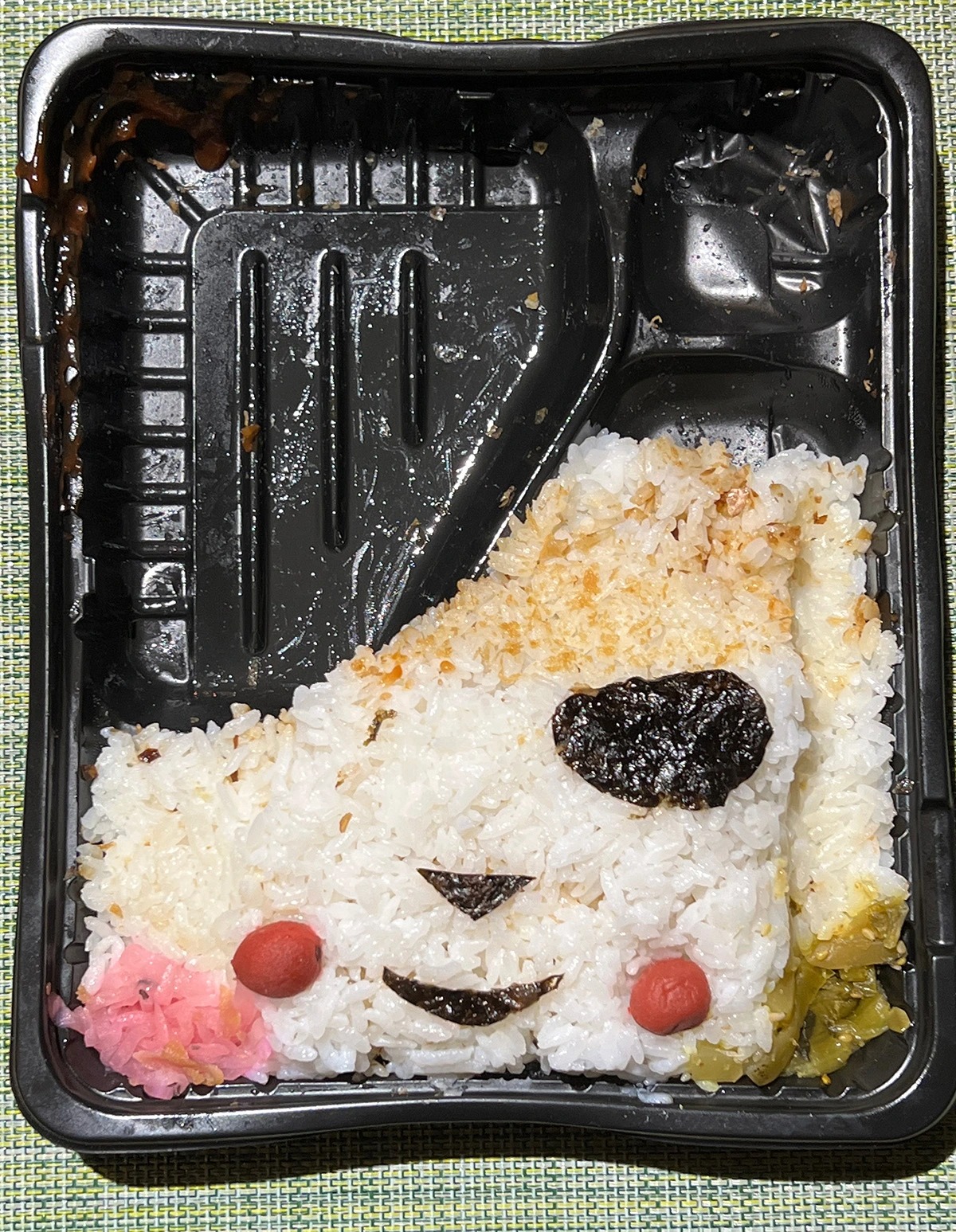 This gigantic panda bento from Tokyo’s Kitchen Dive is deviously ...