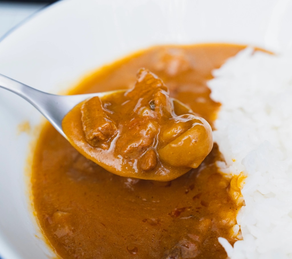 Trying 4 of Japanese airline’s retort curries, including ones served in ...