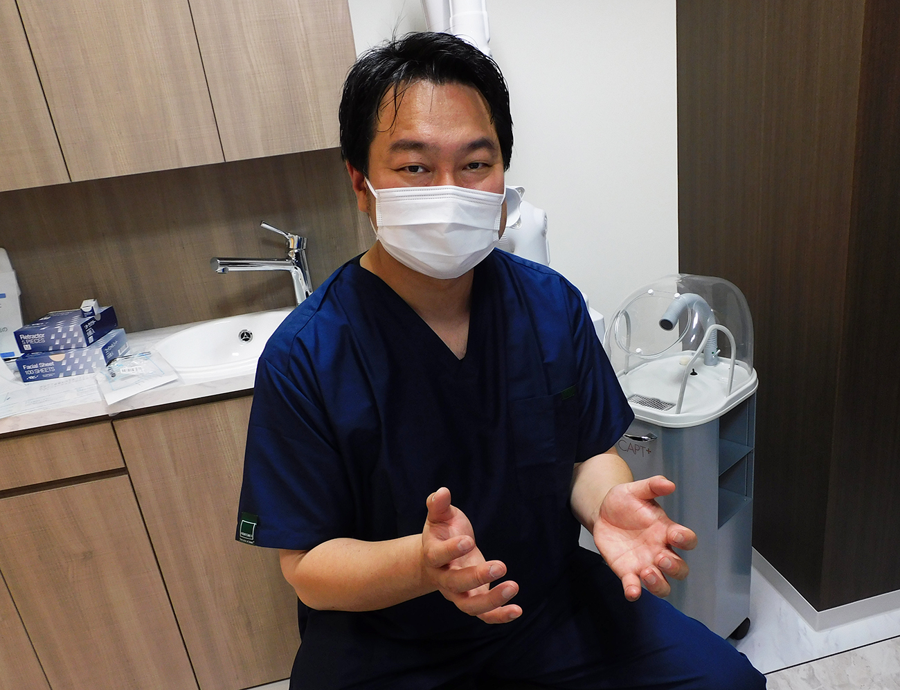 Akiba Dental Clinic: The Akihabara dentist where a moe maid in cosplay ...