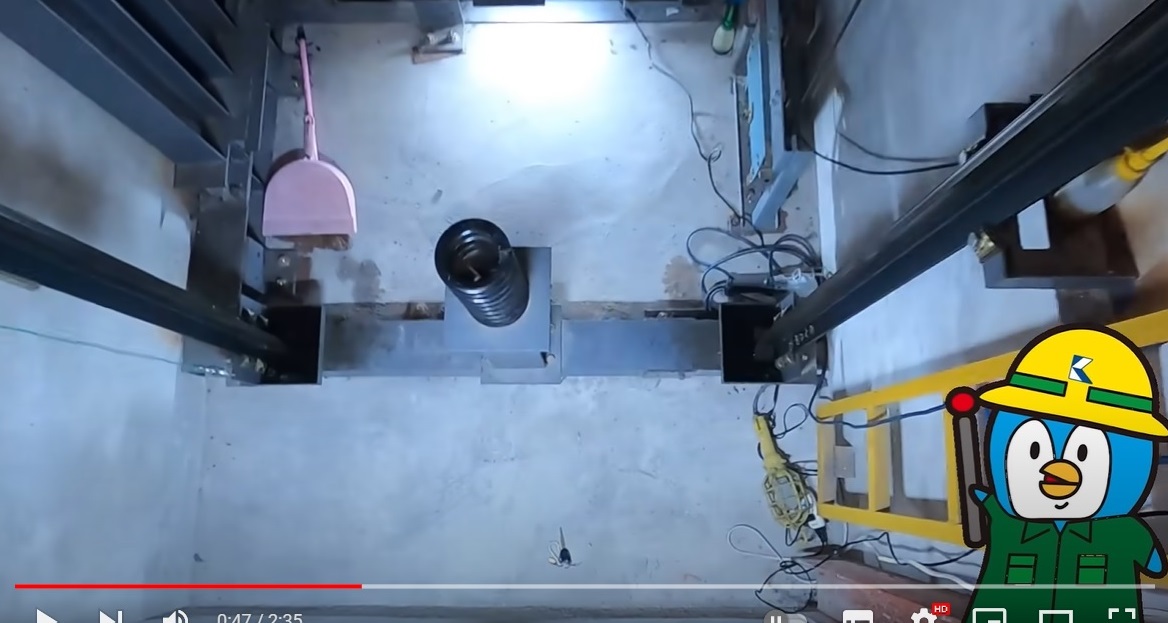 What happens if you drop your keys into an elevator shaft gap? Kyoto ...