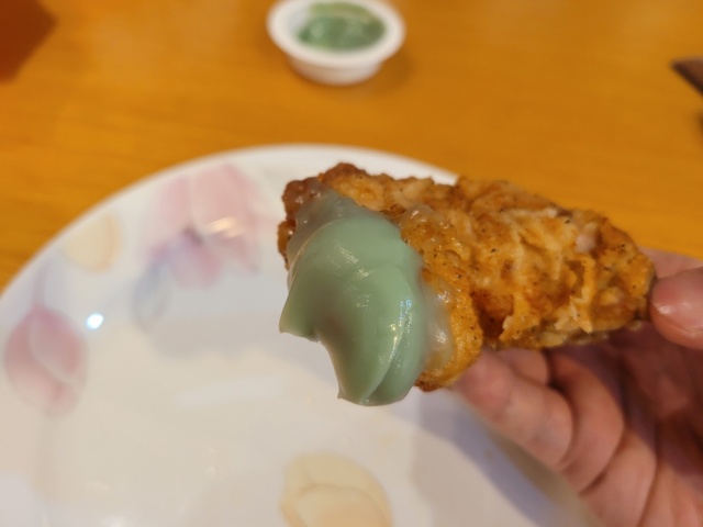KFC debuts mint chocolate dipping sauce for chicken in South Korea ...