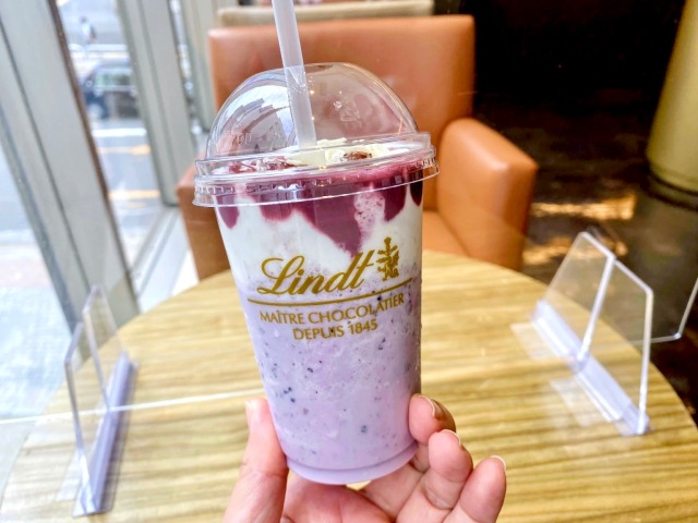 Lindt’s new “Nagano Purple” celebrates a rare luxury Japanese grape ...