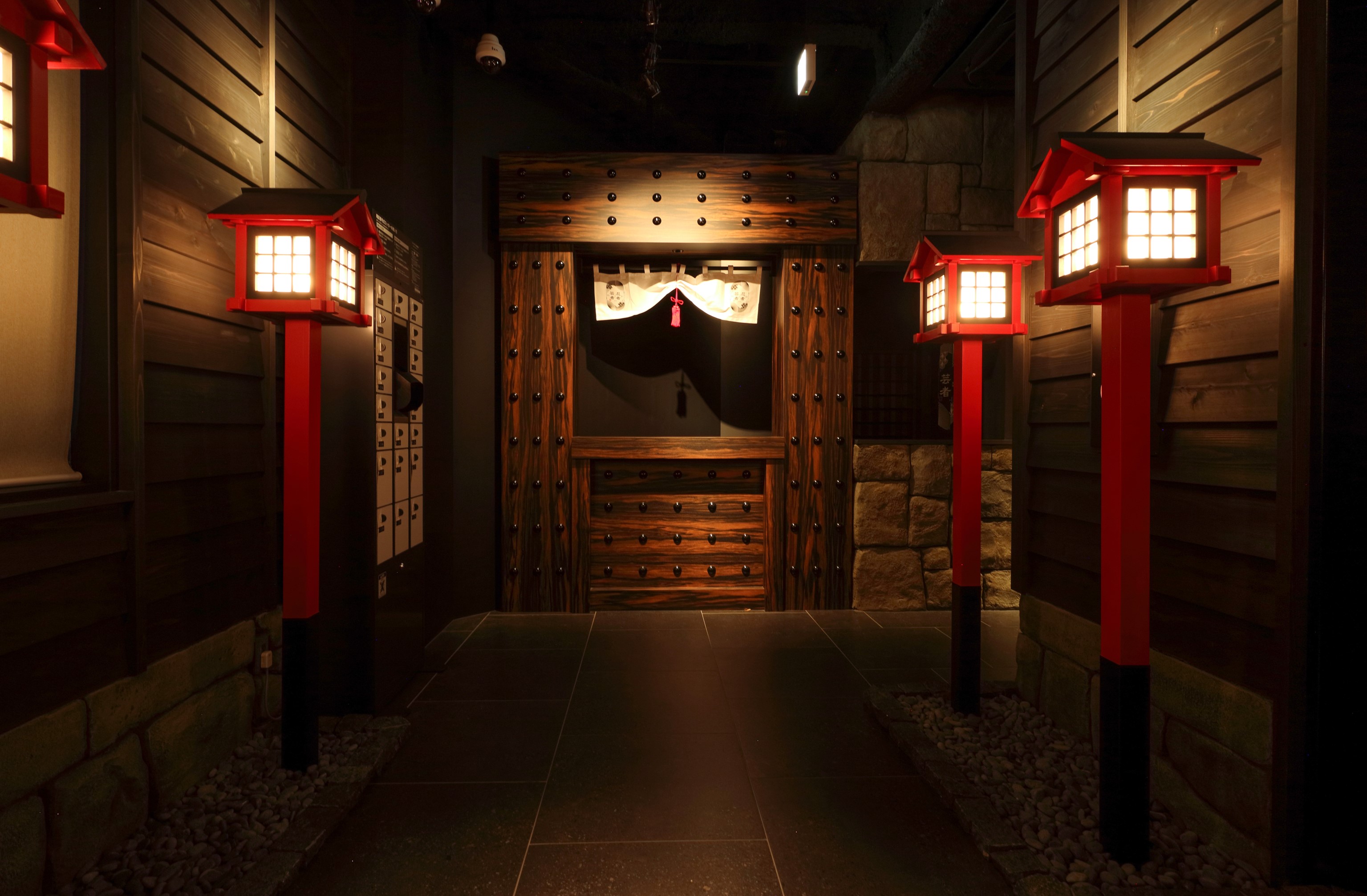 Ninja & Geisha capsule hotel: A very Japanese place to stay in Osaka ...