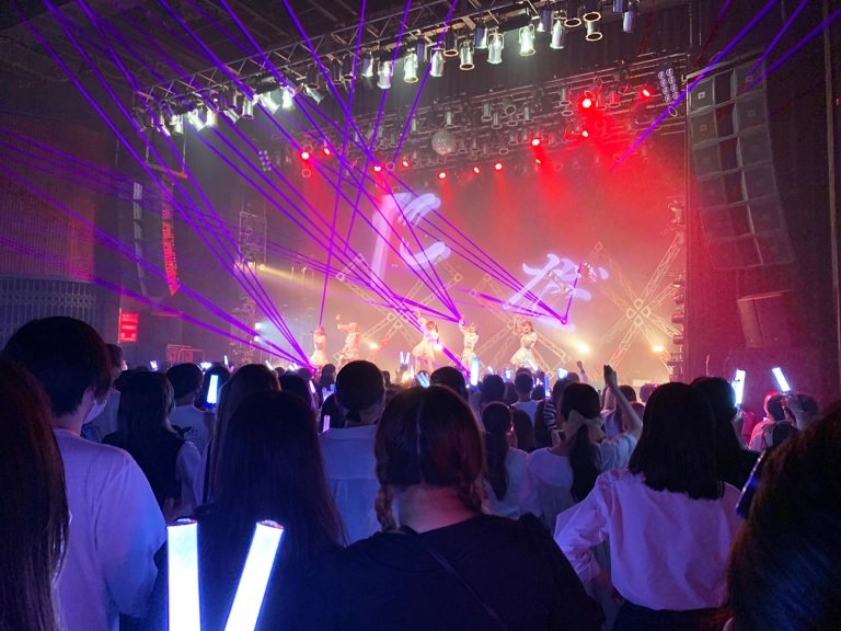 What’s it like to attend an idol concert where they’re singing lyrics ...