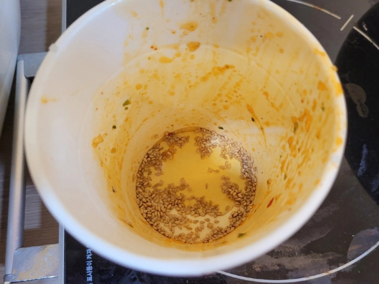 Making spicy instant ramen fried rice, Korea’s latest viral food trend ...