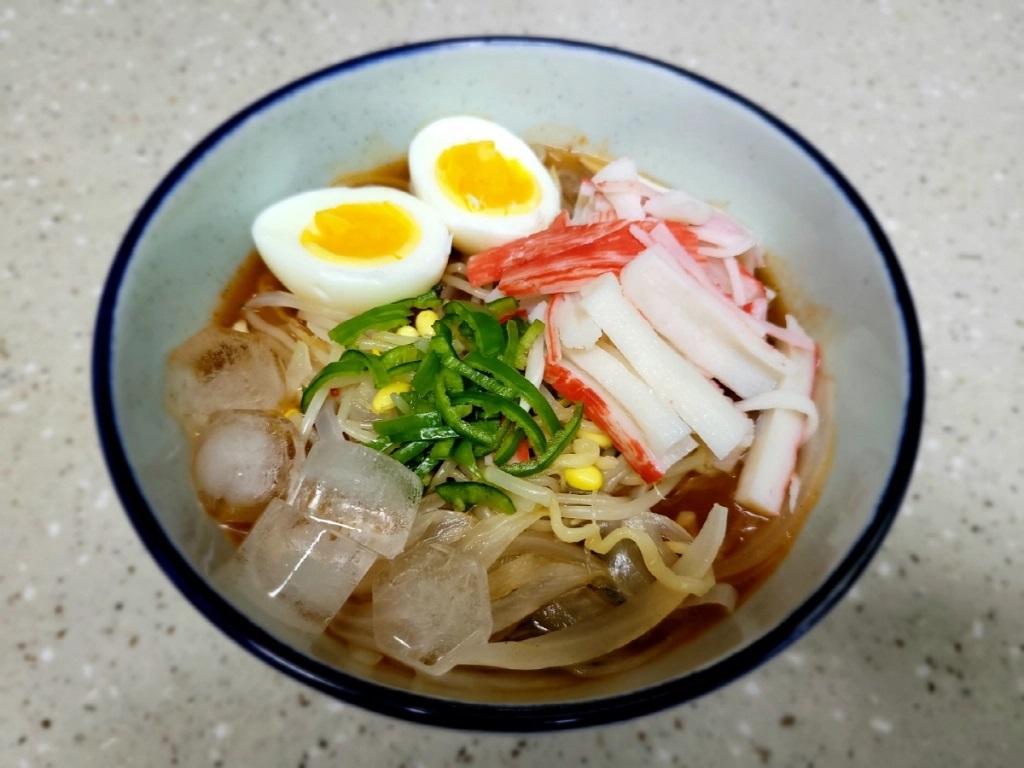 This super easy cold Korean spicy ramen dish will make summer 100 times ...