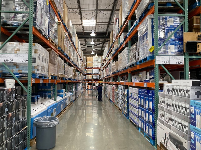 Go shopping with our Japanese reporter as he experiences Costco in the ...