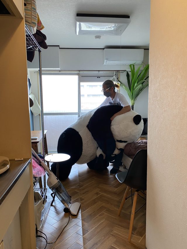 That time our boss almost killed Mr. Sato with a ginormous, unBEARable assignment【Photos ...