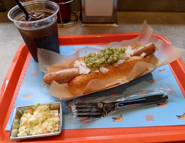 Sous chef at a Michelin-starred restaurant makes hot dogs classy in ...