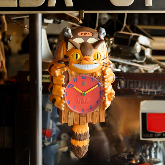 Studio Ghibli releases a Catbus clock in Japan with loads of cute ...
