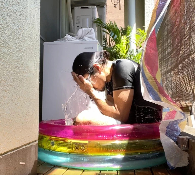 Our reporter buys a tiny kiddie pool from Daiso, has entirely too much ...