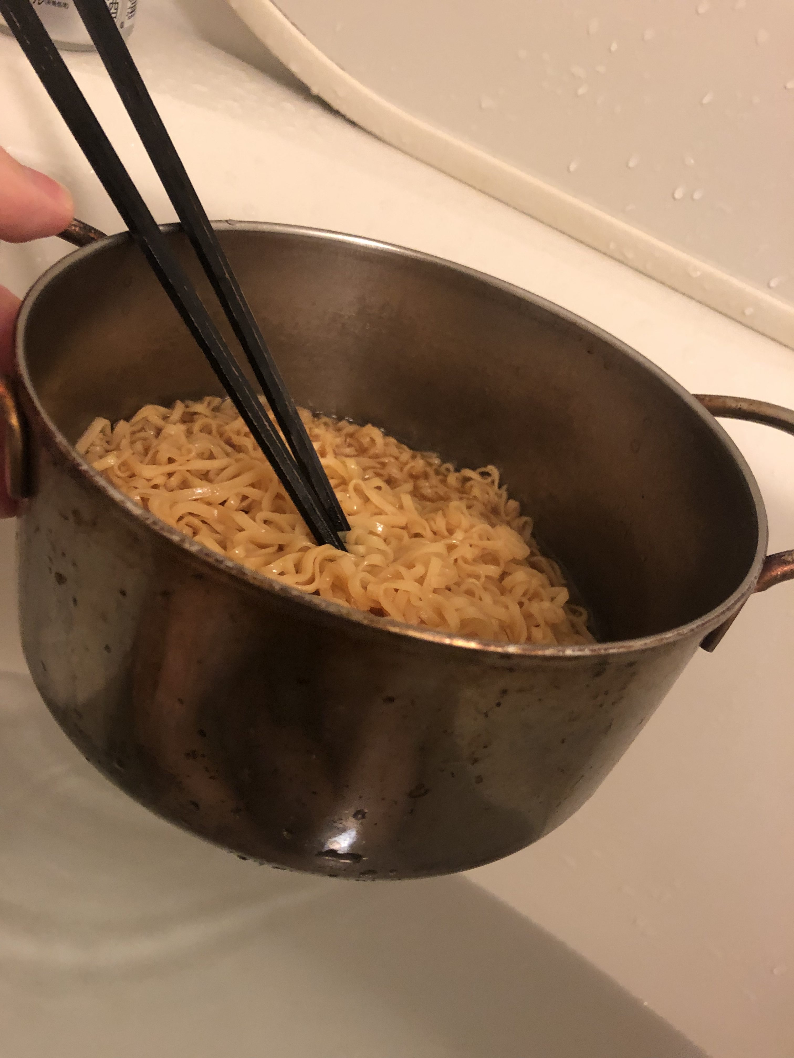 Does eating ramen out of a pot in the bathtub change the taste ...