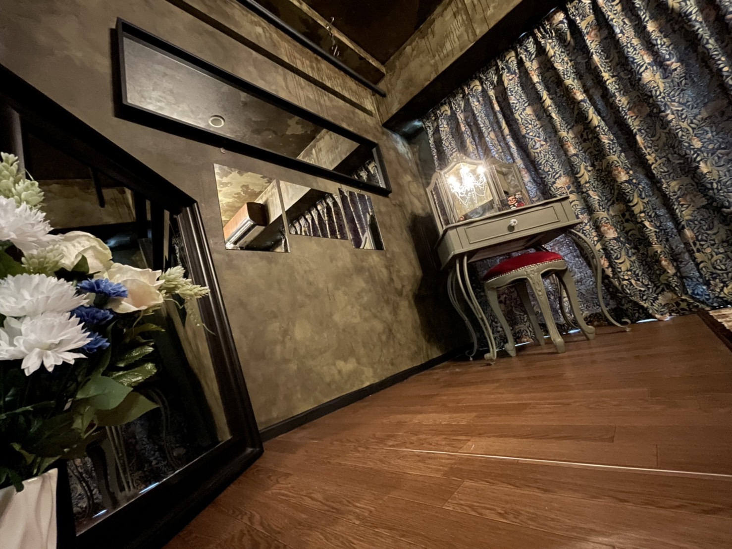 Newly unveiled “horror room” in Osaka apartment promises a creepy day ...