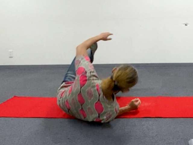 Learn how to crush walnuts with your butt from Japan’s Guinness World ...