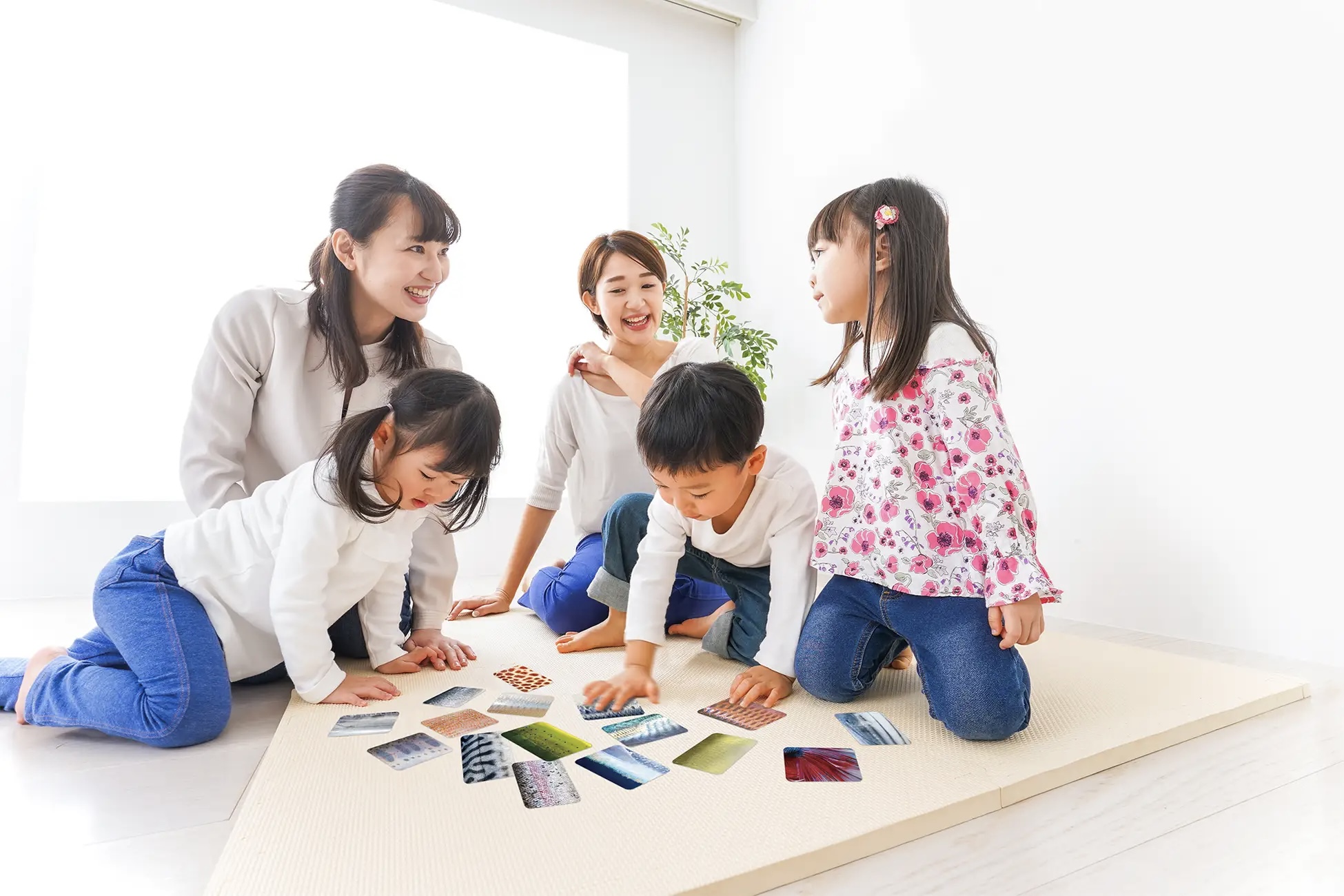 New Japanese card game teaches us the different patterns and textures ...