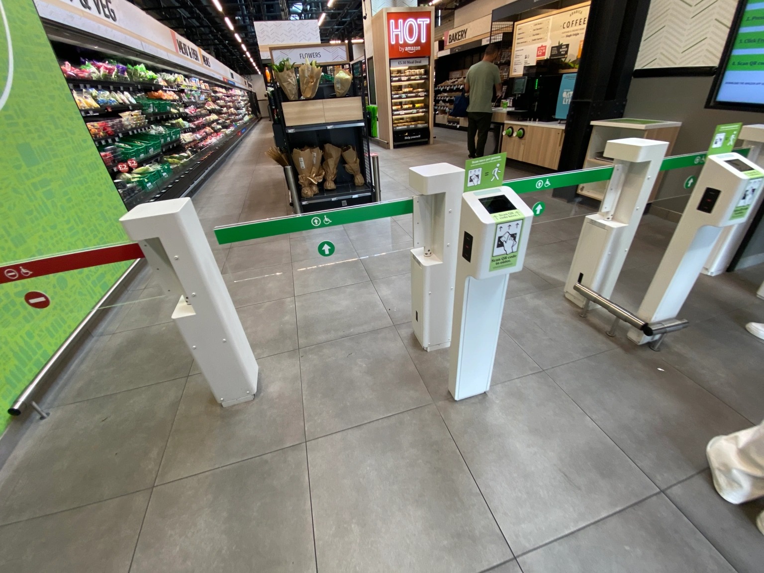 Amazon’s unmanned ‘just walk out’ store Amazon Fresh leaves us feeling ...