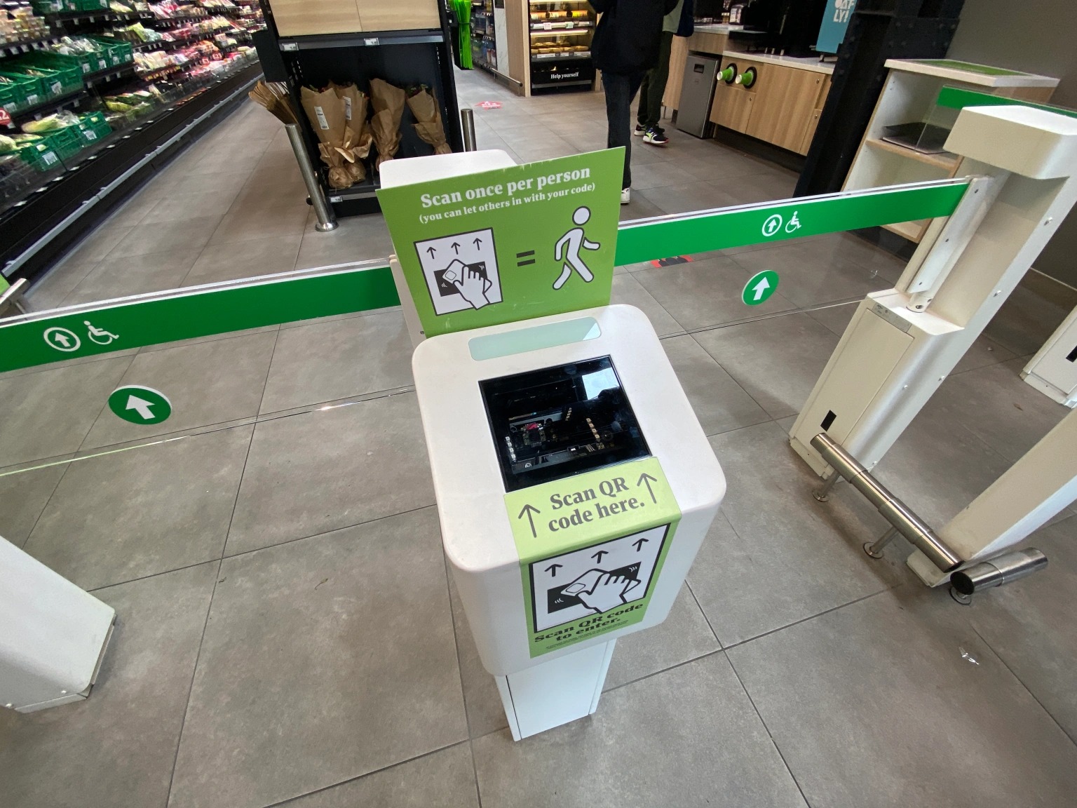 Amazon’s unmanned ‘just walk out’ store Amazon Fresh leaves us feeling ...