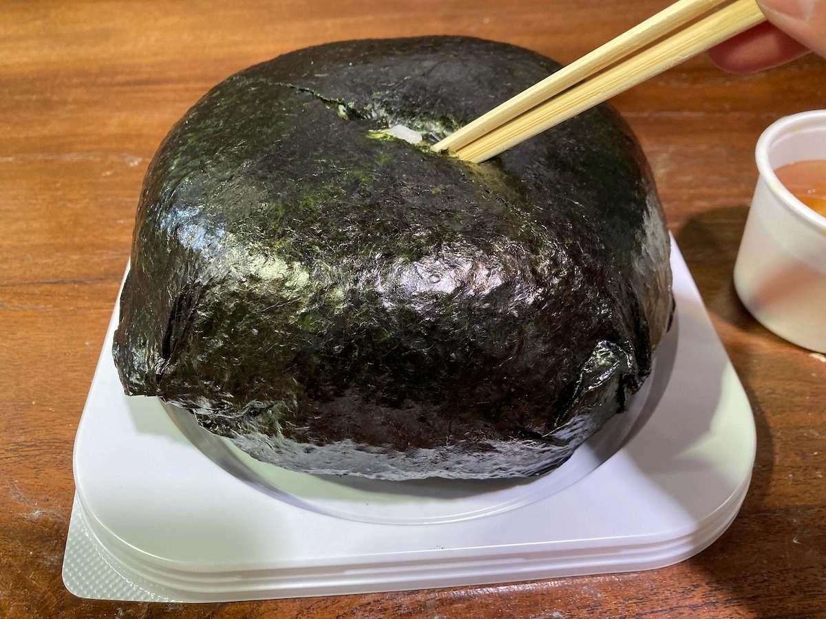 The Big Bomb Onigiri Japanese rice ball helps us conquer mountain race ...