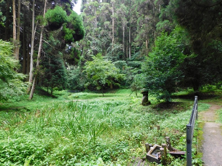 Down the steps to Kusabe Yoshimi, one of Japan’s three great ...