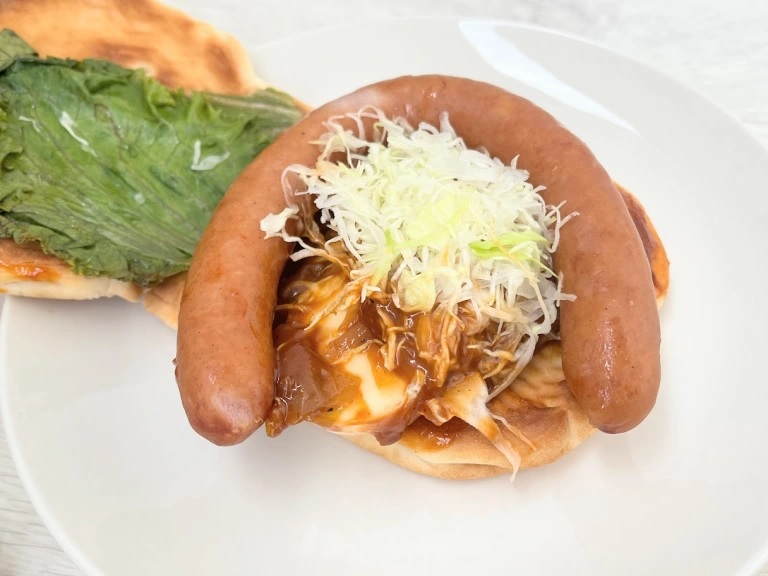 Eating Japan’s Sailor Moon moon-viewing sausage sandwich【Taste test ...