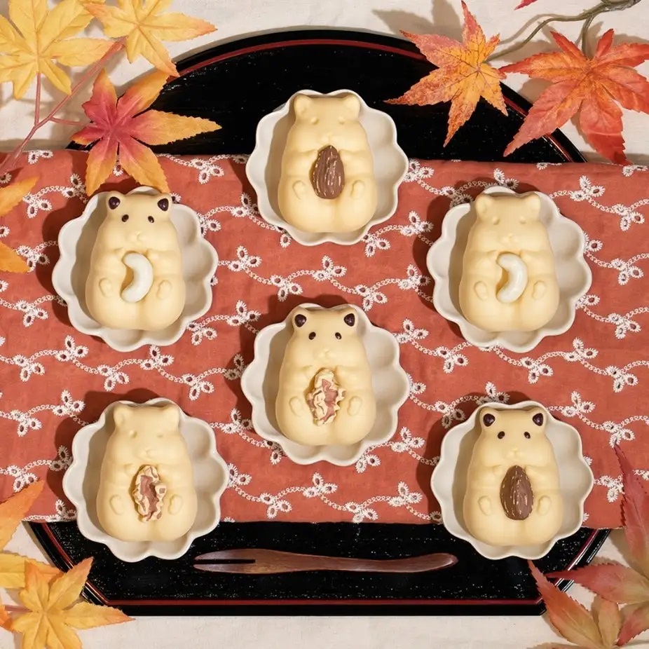 Japan’s super popular hamster-shaped monaka made into capsule toy form ...