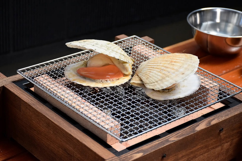 The Chirori is a compact traditional Japanese cooking hearth for your ...