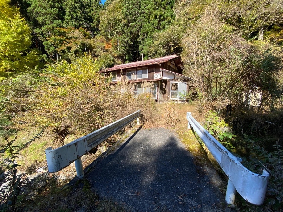 Turning a crazy cheap country Japanese house into a home — Step 14 ...