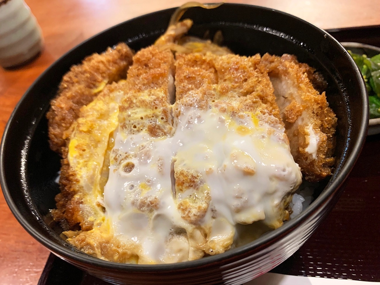 Eating Japanese katsudon once served in police interrogation rooms ...