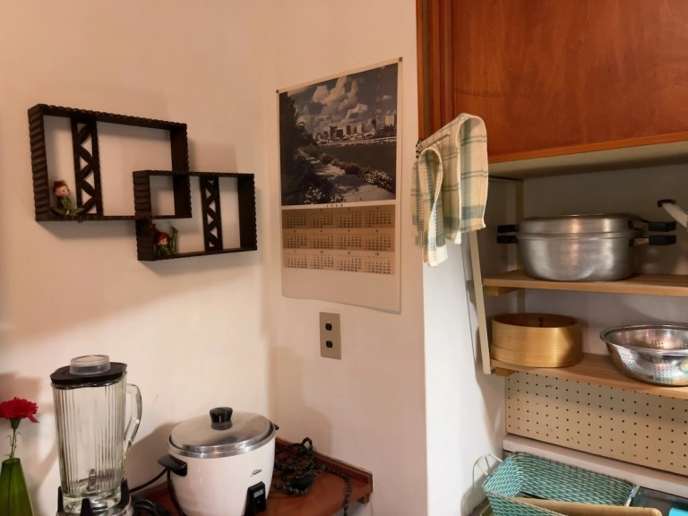 Perfectly recreated 1960s Japanese apartment lets museum visitors go ...