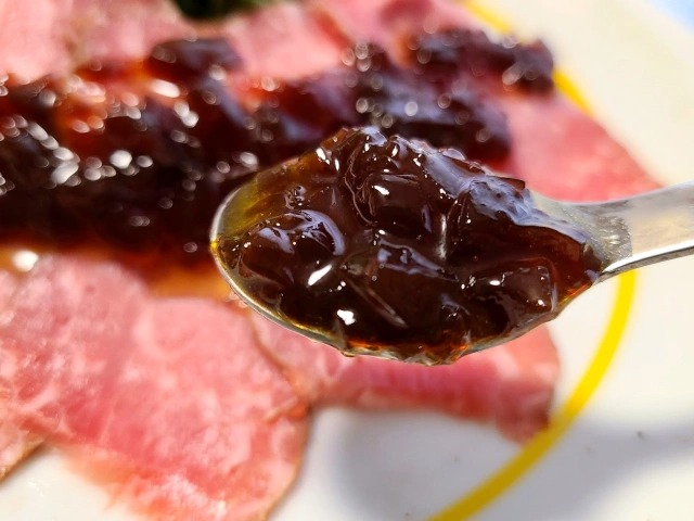 This gummy-based roast beef sauce recipe is sure to make an impact on ...