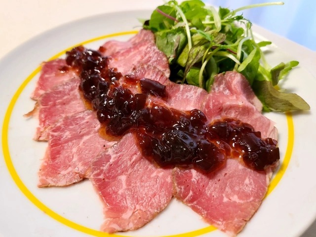 This gummy-based roast beef sauce recipe is sure to make an impact on ...