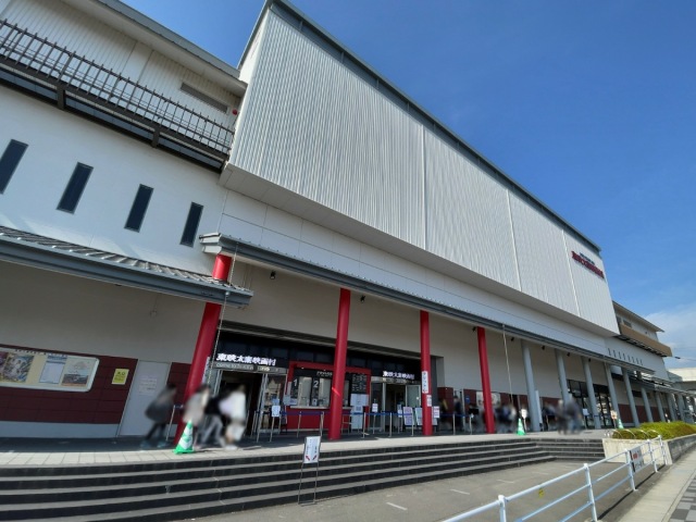 We visit the full-scale Evangelion statue in Kyoto and particularly ...