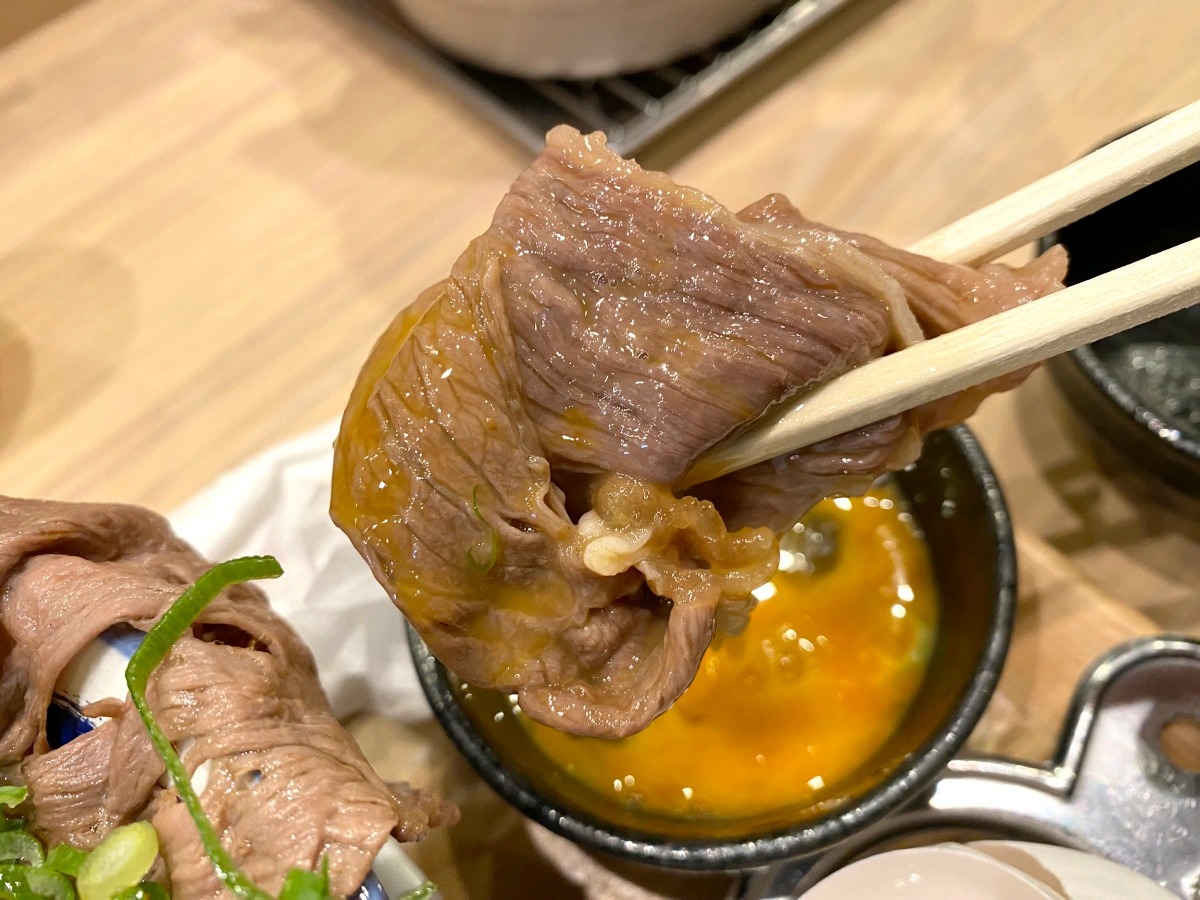 Our reporter gets stuck into some ‘Meat Curtain’ beef sukiyaki in Tokyo ...