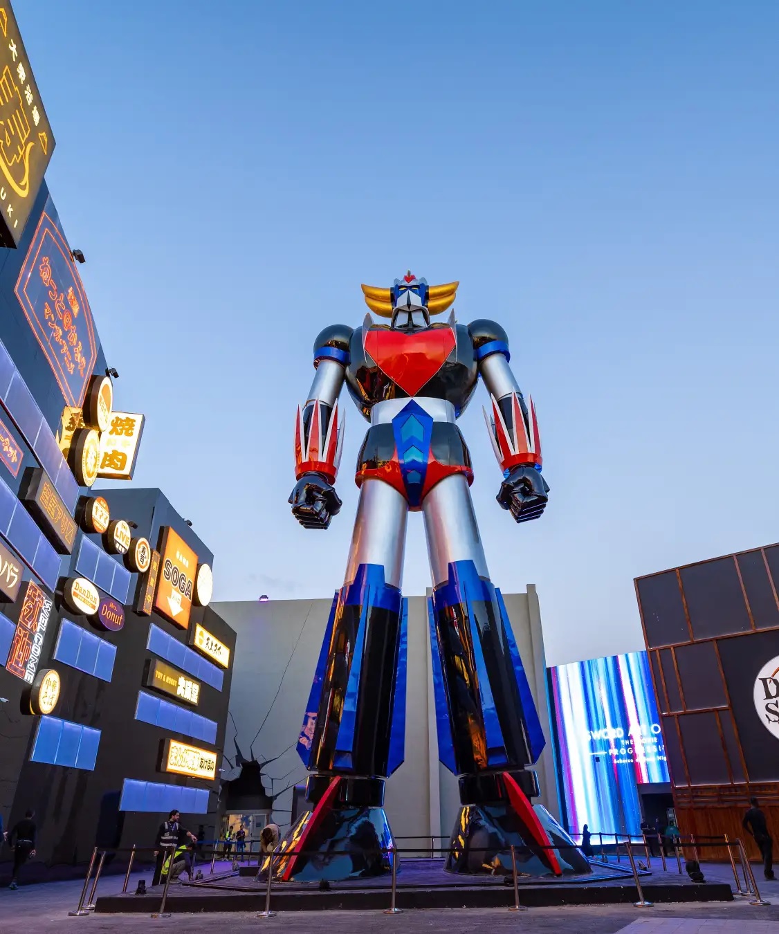 There’s a new world’s largest anime robot statue, and it’s not in Japan ...
