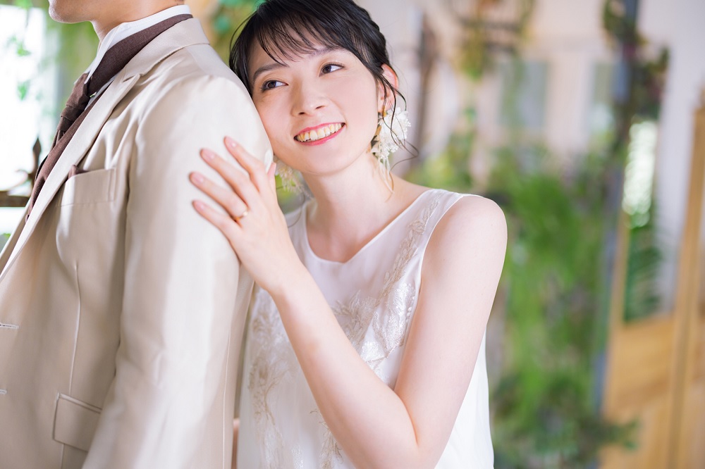 Do Japanese superfans really want to marry their favorite idol?【Survey ...
