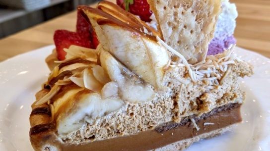 Cafe next to Tokyo Station offers all-you-can-eat tarts, and Mr. Sato ...