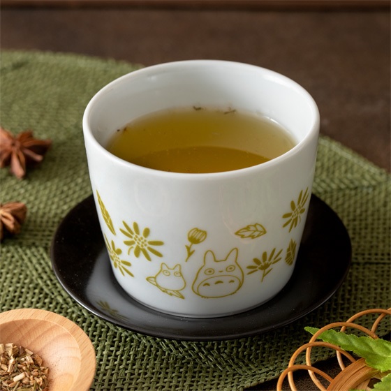Tea with Totoro! Ghibli star gets his own green tea and drinkware line ...