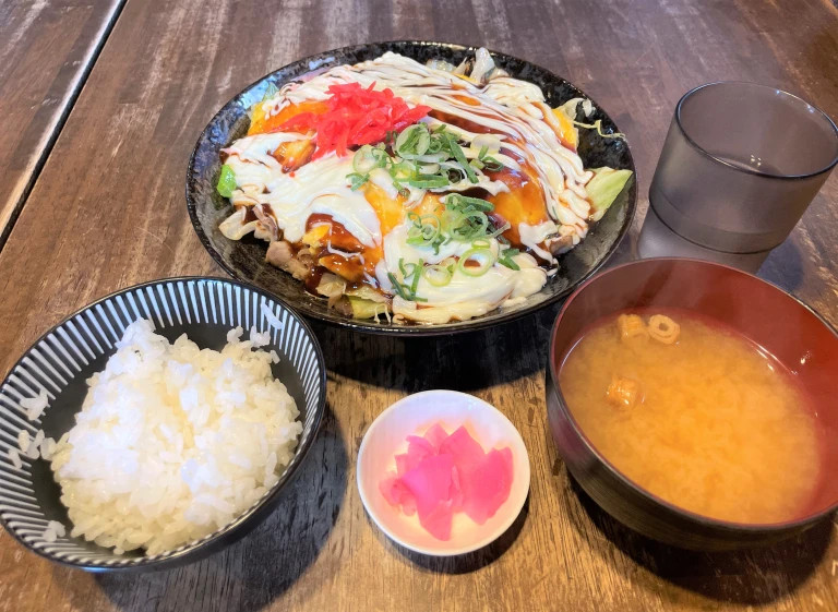 No hungry customers here: Kansai restaurant offers huge portions, meals ...