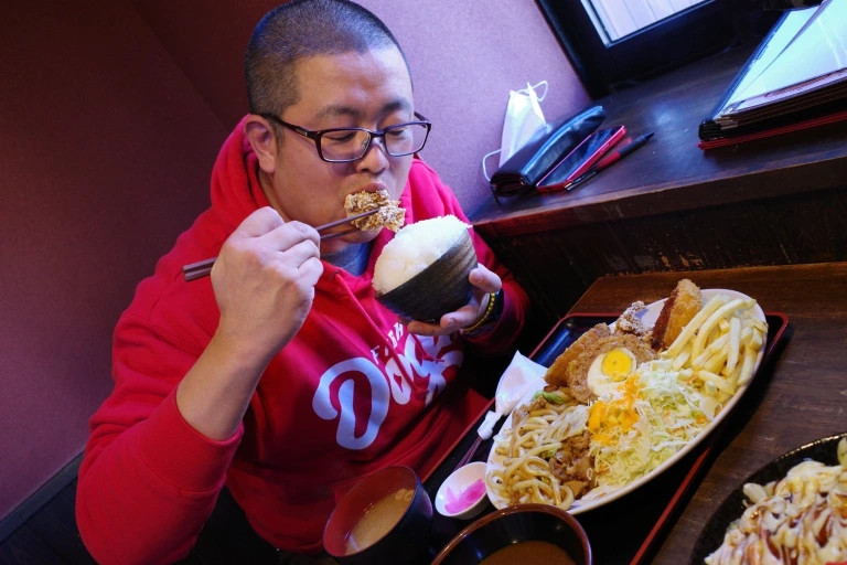 No hungry customers here: Kansai restaurant offers huge portions, meals ...