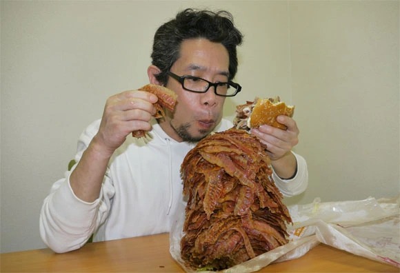 Burger King Japan’s Cheeseburger Gelände — exceptional in taste, size ...