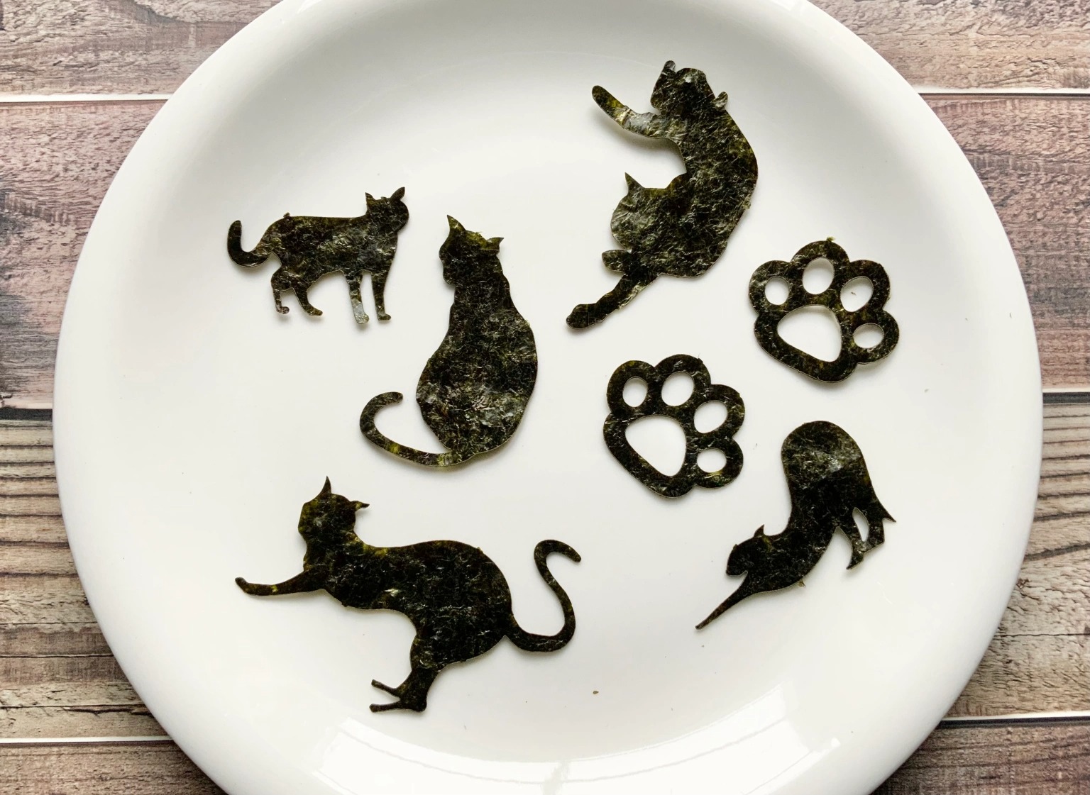 Cat shaped seaweed can turn even the most unappetising meals into ...