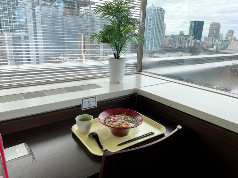 This hidden restaurant has amazing views of Tokyo Tower and nothing on ...