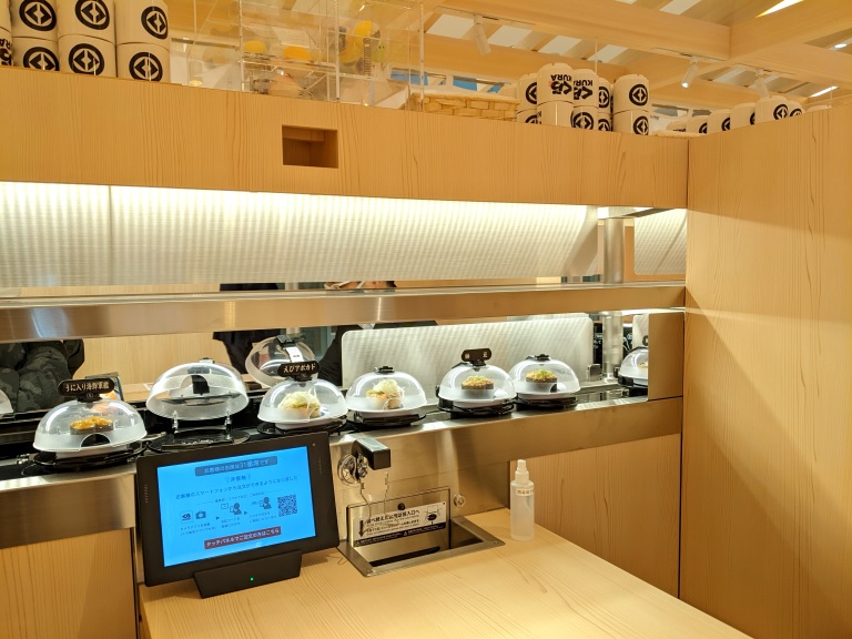 Disgusting video shows sushi chef grabbing fish out of trash can ...