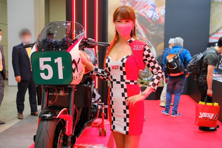 The beautiful booth models of the Tokyo Motorcycle Show【Photos ...