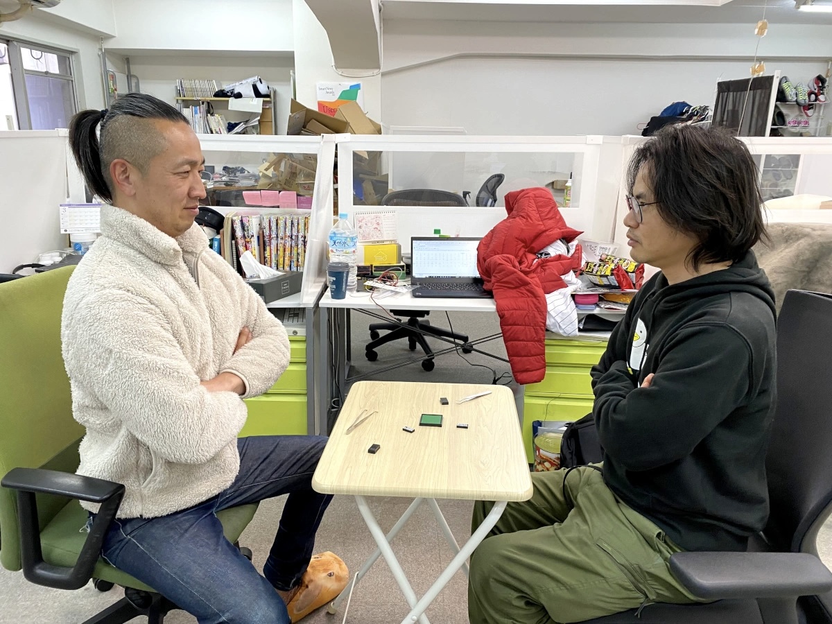 “World’s Smallest Othello” games on sale in Japanese capsule machines ...